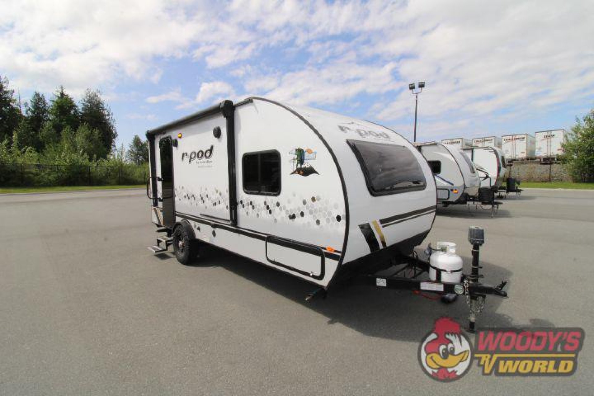 Spacious Travel Trailers for Sale under 7000 lbs | Woody’s RV World