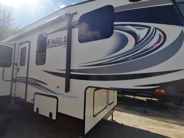 Fifth Wheel Inventory | Great Escape RV