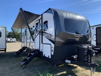 TowTally Camping | RVs and Trailers for Sale in Redding, CA
